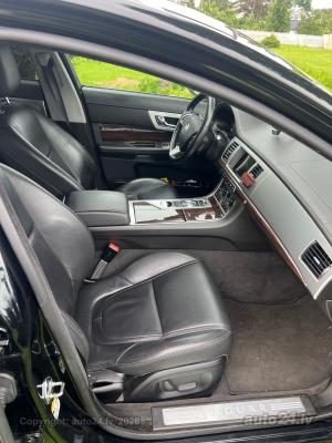 Melns Jaguar XF 2013 Tallina, ar dzinēja tilpumu 2.20 L un nobraukumu 217 tūkst. km par 7300 €, foto 6 vietnē AUTOMOTO.COM.LV
