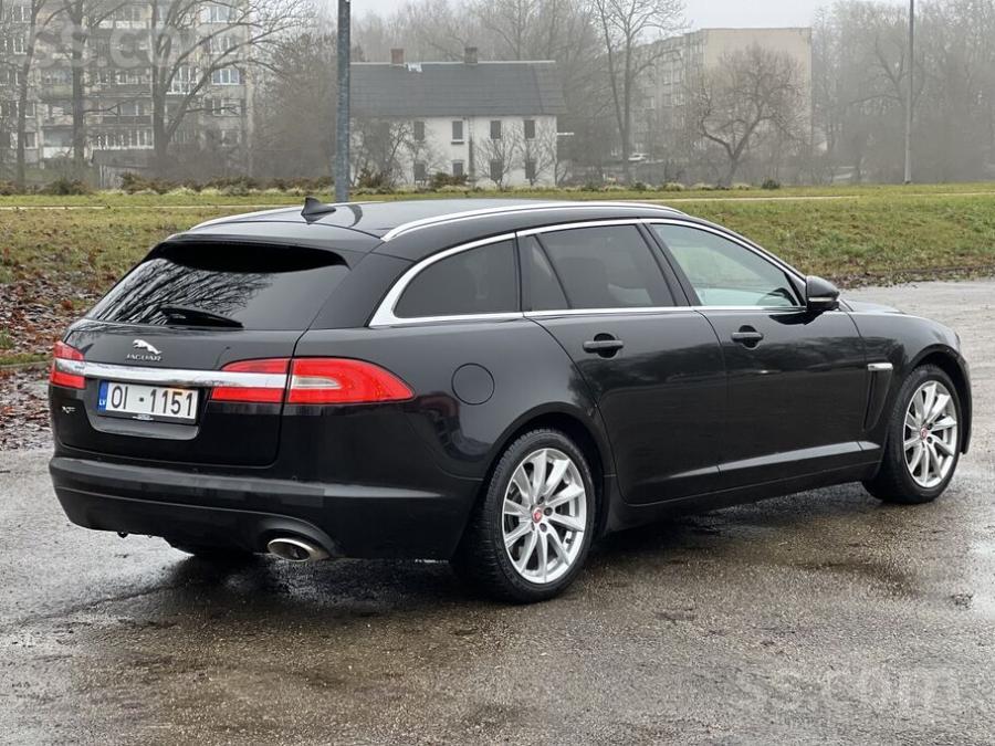 Melns Jaguar XF 2015 Jēkabpils, ar dzinēja tilpumu 2.20 L un nobraukumu 210 tūkst. km par 8100 €, foto 7 vietnē AUTOMOTO.COM.LV