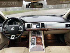 Melns Jaguar XF 2015 Jēkabpils, ar dzinēja tilpumu 2.20 L un nobraukumu 210 tūkst. km par 8100 €, foto 20 vietnē AUTOMOTO.COM.LV
