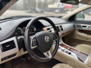 Melns Jaguar XF 2015 Jēkabpils, ar dzinēja tilpumu 2.20 L un nobraukumu 210 tūkst. km par 7350 €, foto 9 vietnē AUTOMOTO.COM.LV