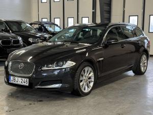Black Jaguar XF 2015 in Marijampole, with an engine capacity of 2.18 L and mileage of 230 thousand km for 7999 €, photo 4 on AUTOMOTO.COM.LV