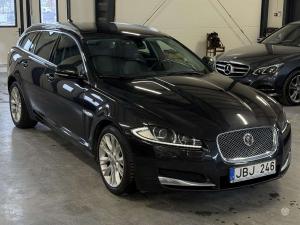 Black Jaguar XF 2015 in Marijampole, with an engine capacity of 2.18 L and mileage of 230 thousand km for 7999 €, photo 8 on AUTOMOTO.COM.LV