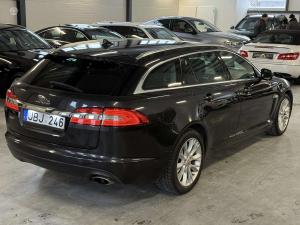 Black Jaguar XF 2015 in Marijampole, with an engine capacity of 2.18 L and mileage of 230 thousand km for 7999 €, photo 11 on AUTOMOTO.COM.LV