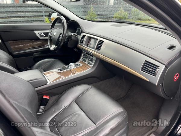 Melns Jaguar XF 2015 Tallina, ar dzinēja tilpumu 2.20 L un nobraukumu 254 tūkst. km par 8590 €, foto 11 vietnē AUTOMOTO.COM.LV