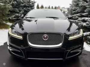 Black Jaguar XF 2015 in Utena, with an engine capacity of 2.18 L and mileage of 212 thousand km for 6950 €, photo 8 on AUTOMOTO.COM.LV