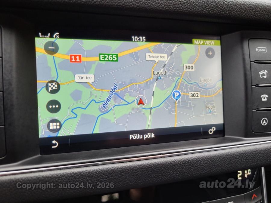 Black Jaguar XF 2018 in Tallinn, with an engine capacity of 2.00 L and mileage of 179 thousand km for 13999 €, photo 14 on AUTOMOTO.COM.LV