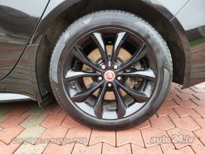 Black Jaguar XF 2018 in Tallinn, with an engine capacity of 2.00 L and mileage of 179 thousand km for 13999 €, photo 25 on AUTOMOTO.COM.LV
