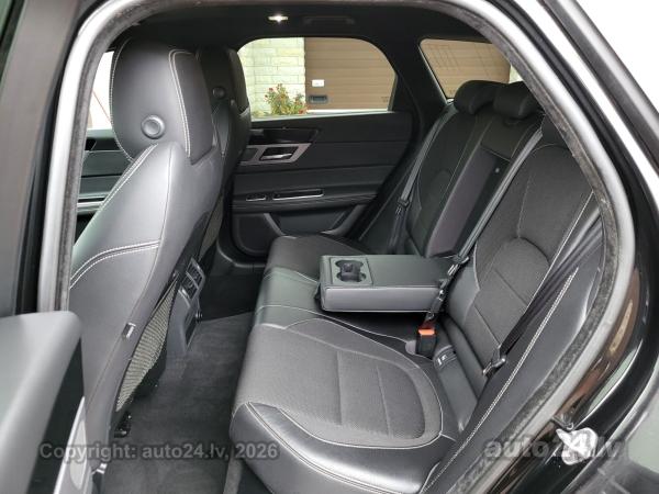 Melns Jaguar XF 2018 Tallina, ar dzinēja tilpumu 2.00 L un nobraukumu 181 tūkst. km par 13999 €, foto 8 vietnē AUTOMOTO.COM.LV