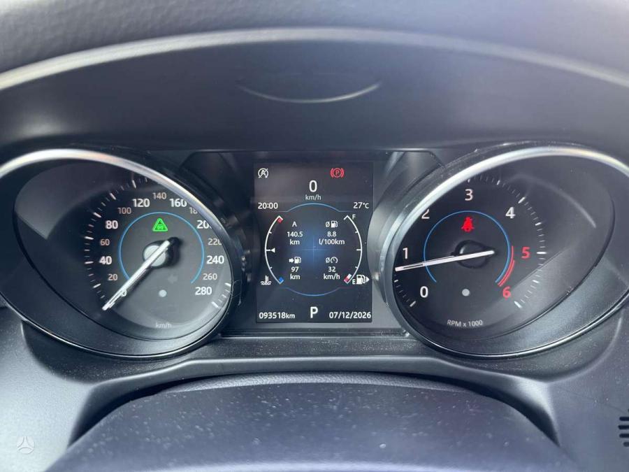 Black Jaguar XF 2020 in Klaipeda, with an engine capacity of 2.00 L and mileage of 93 thousand km for 10500 €, photo 27 on AUTOMOTO.COM.LV