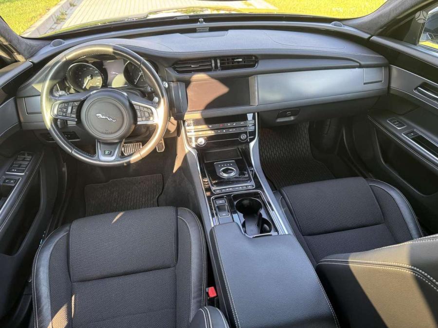 Melns Jaguar XF 2020 Klaipėda, ar dzinēja tilpumu 2.00 L un nobraukumu 93 tūkst. km par 8600 €, foto 10 vietnē AUTOMOTO.COM.LV