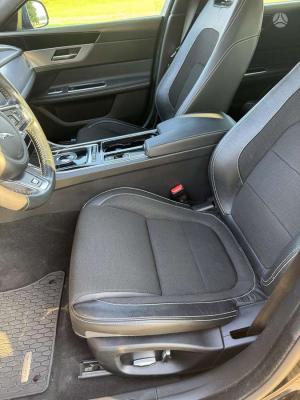 Melns Jaguar XF 2020 Klaipėda, ar dzinēja tilpumu 2.00 L un nobraukumu 93 tūkst. km par 8600 €, foto 13 vietnē AUTOMOTO.COM.LV