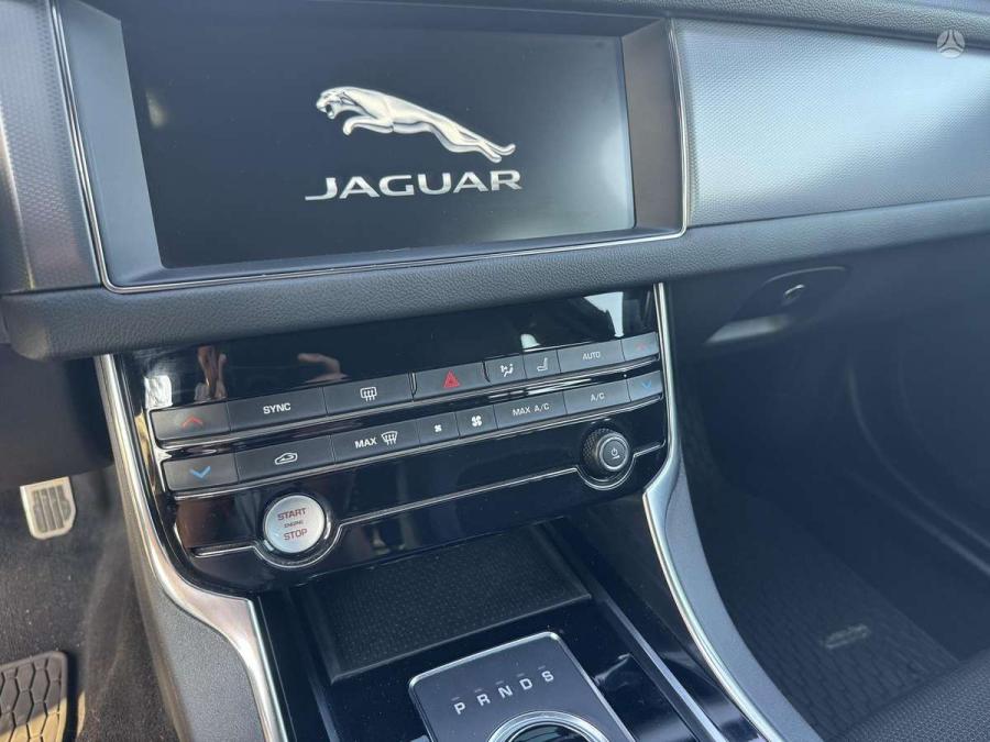 Melns Jaguar XF 2020 Klaipėda, ar dzinēja tilpumu 2.00 L un nobraukumu 93 tūkst. km par 8600 €, foto 15 vietnē AUTOMOTO.COM.LV