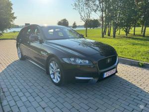 Black Jaguar XF 2020 in Klaipeda, with an engine capacity of 2.00 L and mileage of 93 thousand km for 8600 €, photo 3 on AUTOMOTO.COM.LV
