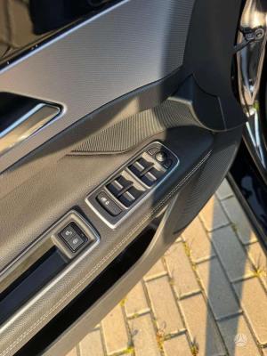 Black Jaguar XF 2020 in Klaipeda, with an engine capacity of 2.00 L and mileage of 93 thousand km for 8600 €, photo 11 on AUTOMOTO.COM.LV