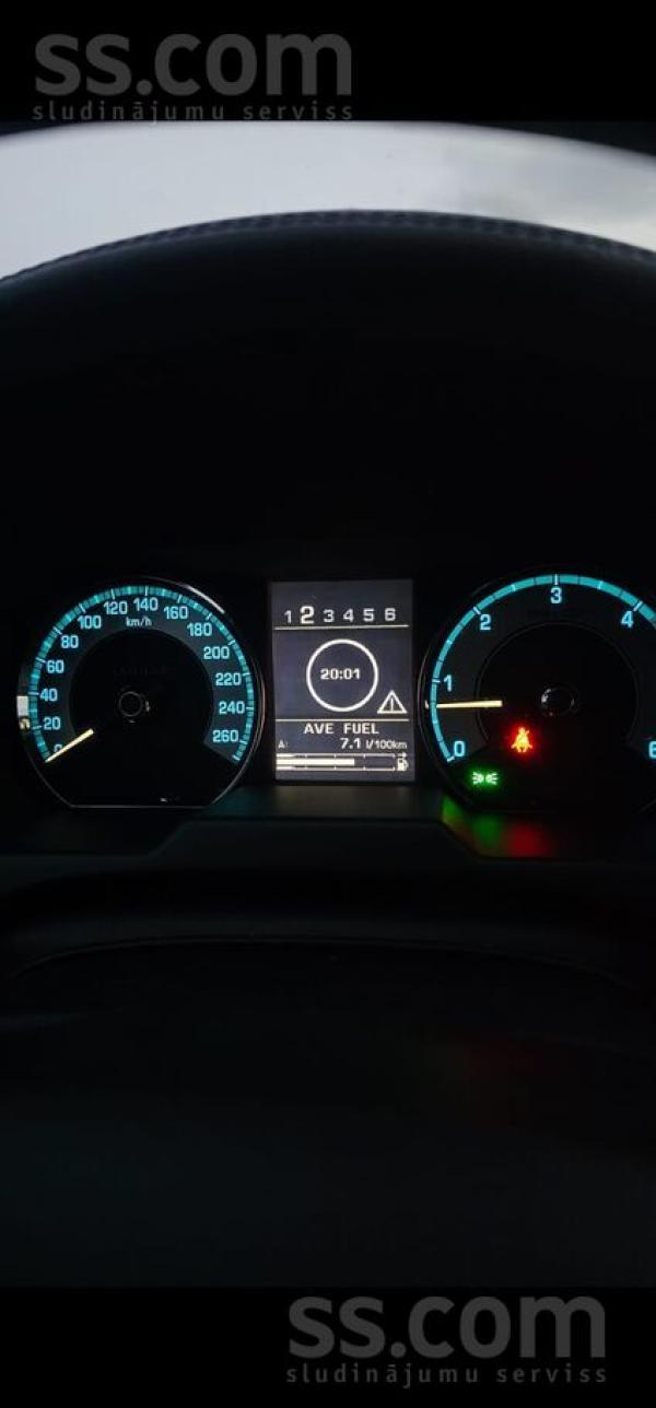 Blue Jaguar XF 2010 in Liepaja, with an engine capacity of 3.00 L and mileage of 368 thousand km for 5500 €, photo 10 on AUTOMOTO.COM.LV
