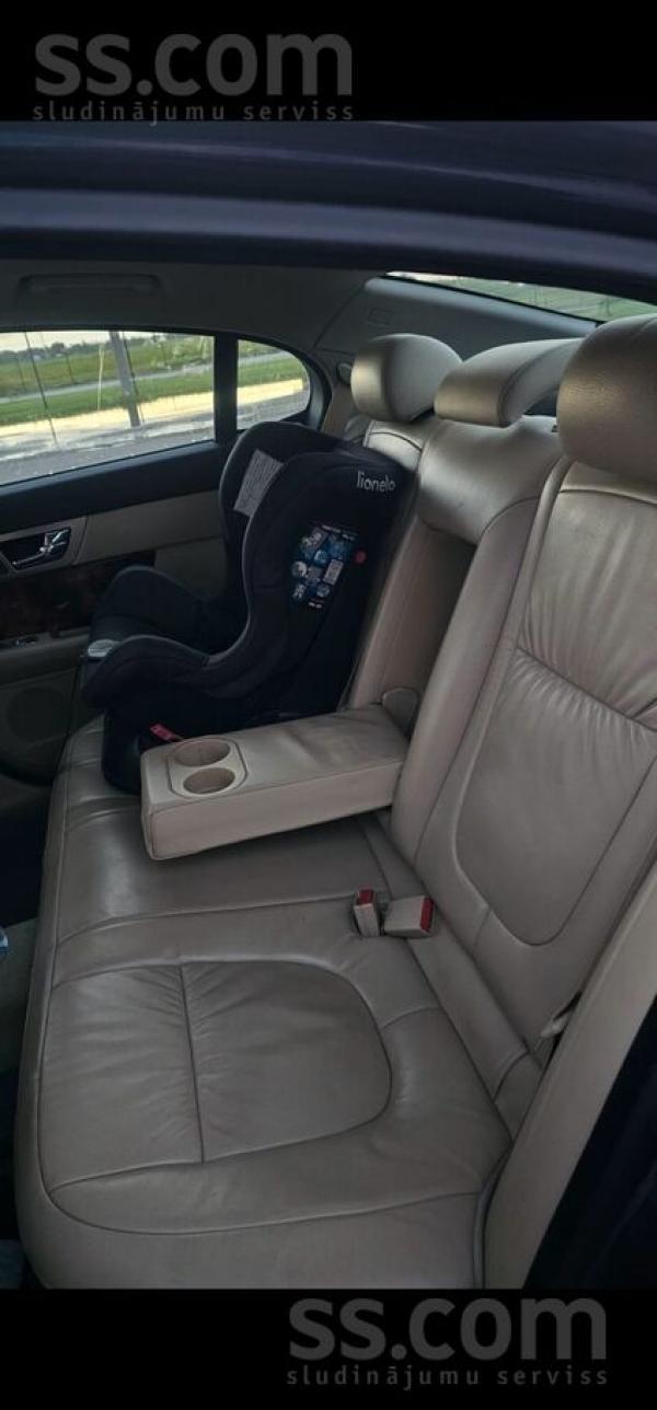 Blue Jaguar XF 2010 in Liepaja, with an engine capacity of 3.00 L and mileage of 368 thousand km for 5500 €, photo 11 on AUTOMOTO.COM.LV