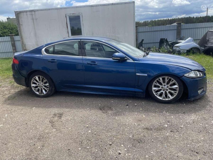 Zils Jaguar XF 2012 Viļņa, ar dzinēja tilpumu 2.18 L un nobraukumu 200 tūkst. km par 650 €, foto 3 vietnē AUTOMOTO.COM.LV