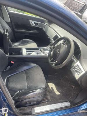 Zils Jaguar XF 2012 Viļņa, ar dzinēja tilpumu 2.18 L un nobraukumu 200 tūkst. km par 650 €, foto 6 vietnē AUTOMOTO.COM.LV