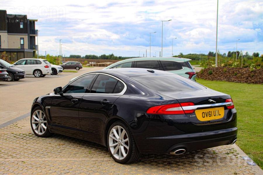 Zils Jaguar XF 2012 Rīga, ar dzinēja tilpumu 3.00 L un nobraukumu 254 tūkst. km par 3200 €, foto 4 vietnē AUTOMOTO.COM.LV