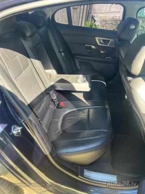 Zils Jaguar XF 2012 Tallina, ar dzinēja tilpumu 2.20 L un nobraukumu 300 tūkst. km par 8000 €, foto 9 vietnē AUTOMOTO.COM.LV
