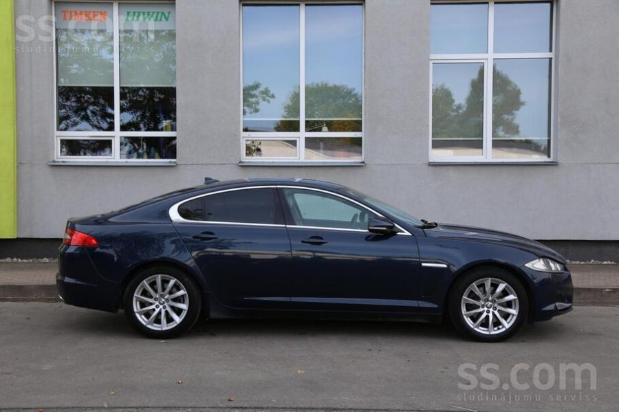 Blue Jaguar XF 2013 in Riga, with an engine capacity of 2.20 L and mileage of 0 thousand km for 6295 €, photo 3 on AUTOMOTO.COM.LV