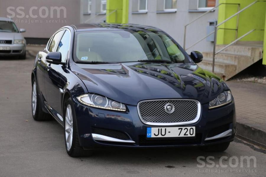Blue Jaguar XF 2013 in Riga, with an engine capacity of 2.20 L and mileage of 0 thousand km for 6295 €, photo 4 on AUTOMOTO.COM.LV