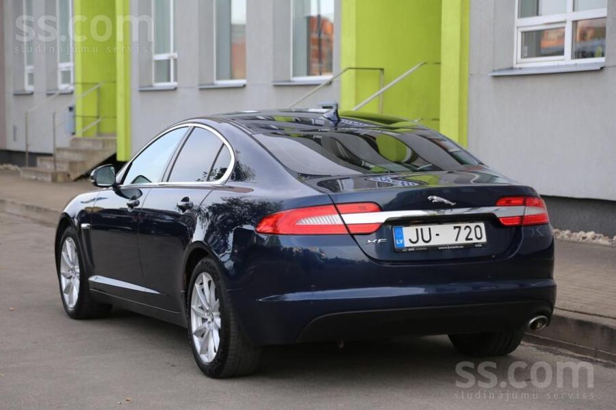 Blue Jaguar XF 2013 in Riga, with an engine capacity of 2.20 L and mileage of 0 thousand km for 6295 €, photo 5 on AUTOMOTO.COM.LV