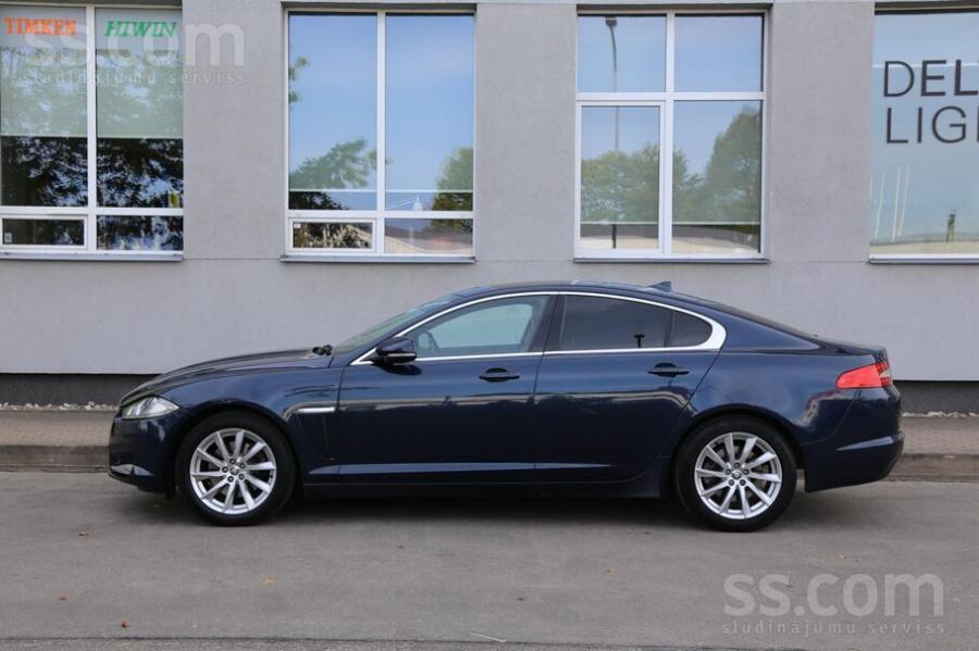 Blue Jaguar XF 2013 in Riga, with an engine capacity of 2.20 L and mileage of 0 thousand km for 6495 €, photo 2 on AUTOMOTO.COM.LV