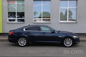 Blue Jaguar XF 2013 in Riga, with an engine capacity of 2.20 L and mileage of 0 thousand km for 6495 €, photo 3 on AUTOMOTO.COM.LV