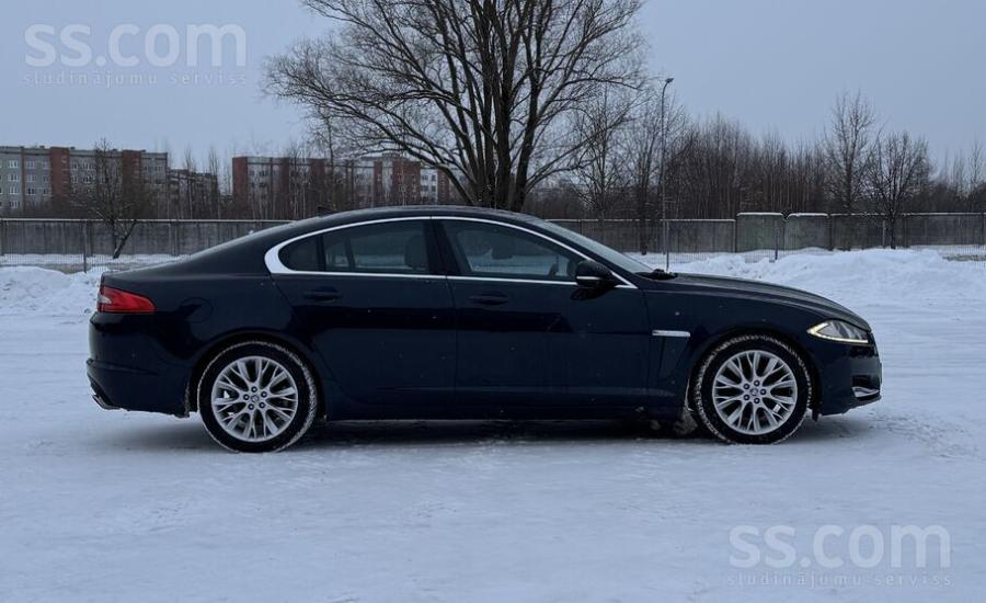Zils Jaguar XF 2013 Jelgava, ar dzinēja tilpumu 2.20 L un nobraukumu 0 tūkst. km par 7400 €, foto 11 vietnē AUTOMOTO.COM.LV