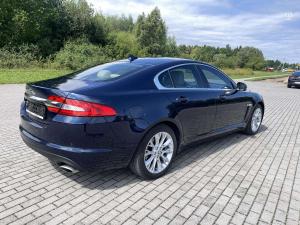 Blue Jaguar XF 2013 in Siauliai, with an engine capacity of 2.18 L and mileage of 260 thousand km for 5900 €, photo 8 on AUTOMOTO.COM.LV