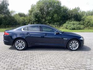 Blue Jaguar XF 2013 in Siauliai, with an engine capacity of 2.18 L and mileage of 260 thousand km for 5900 €, photo 9 on AUTOMOTO.COM.LV