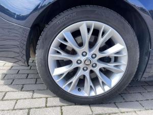 Blue Jaguar XF 2013 in Siauliai, with an engine capacity of 2.18 L and mileage of 260 thousand km for 5900 €, photo 22 on AUTOMOTO.COM.LV
