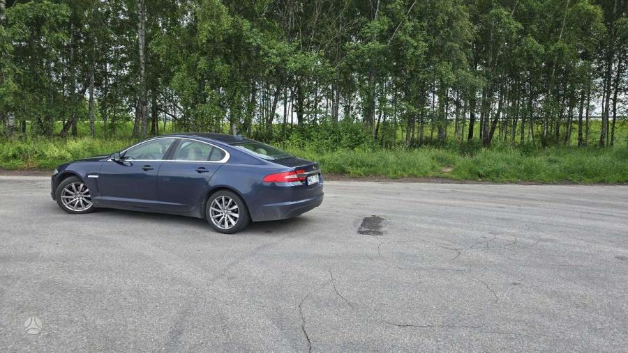 Zils Jaguar XF 2013 Panevēža, ar dzinēja tilpumu 2.18 L un nobraukumu 340 tūkst. km par 6500 €, foto 1 vietnē AUTOMOTO.COM.LV