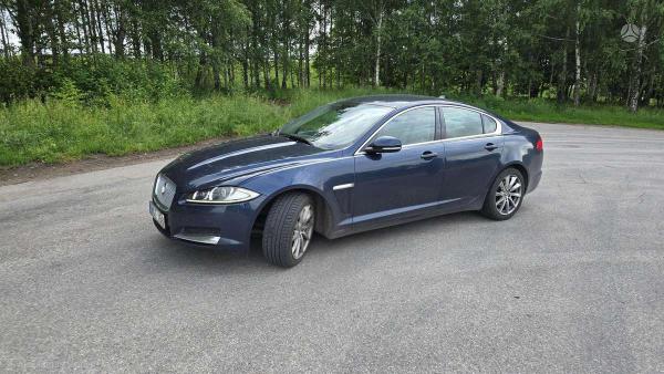 Blue Jaguar XF 2013 in Panevezys, with an engine capacity of 2.18 L and mileage of 340 thousand km for 6500 €, photo 5 on AUTOMOTO.COM.LV