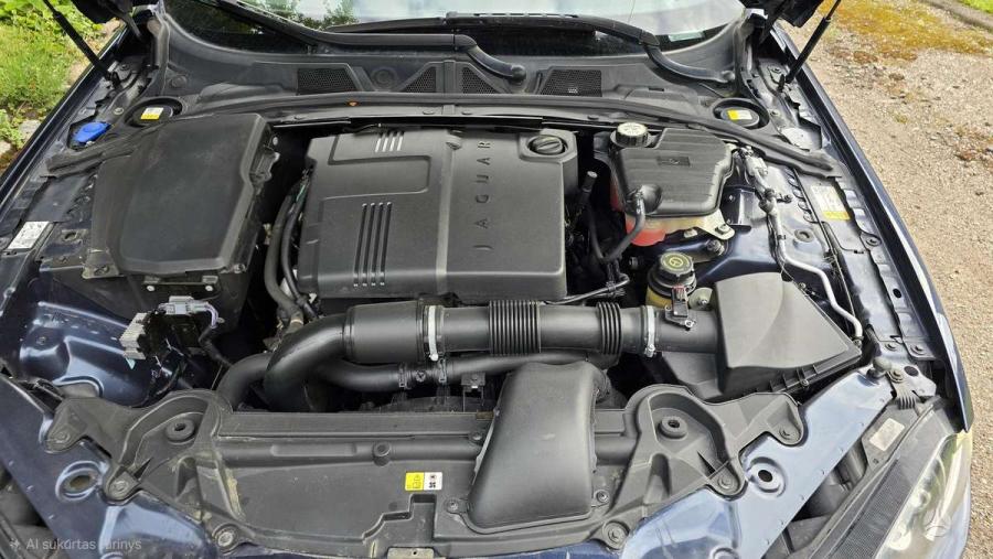 Zils Jaguar XF 2013 Panevēža, ar dzinēja tilpumu 2.18 L un nobraukumu 340 tūkst. km par 6500 €, foto 7 vietnē AUTOMOTO.COM.LV