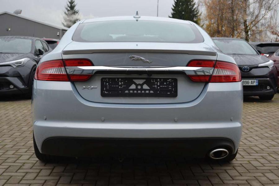 Zils Jaguar XF 2015 Viļņa, ar dzinēja tilpumu 2.18 L un nobraukumu 212 tūkst. km par 8500 €, foto 9 vietnē AUTOMOTO.COM.LV