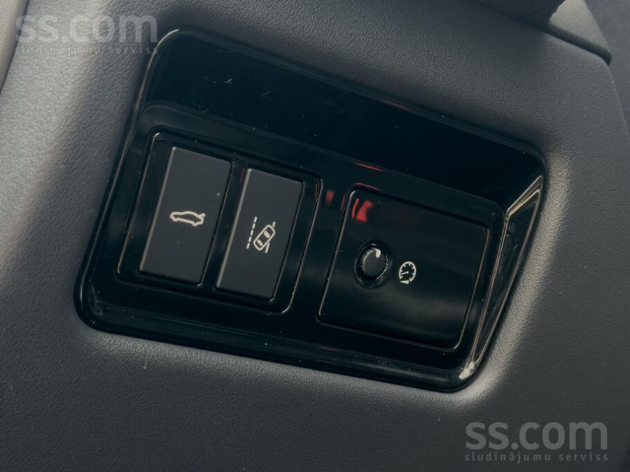 Zils Jaguar XF 2016 Daugavpils, ar dzinēja tilpumu 2.00 L un nobraukumu 143 tūkst. km par 14650 €, foto 7 vietnē AUTOMOTO.COM.LV