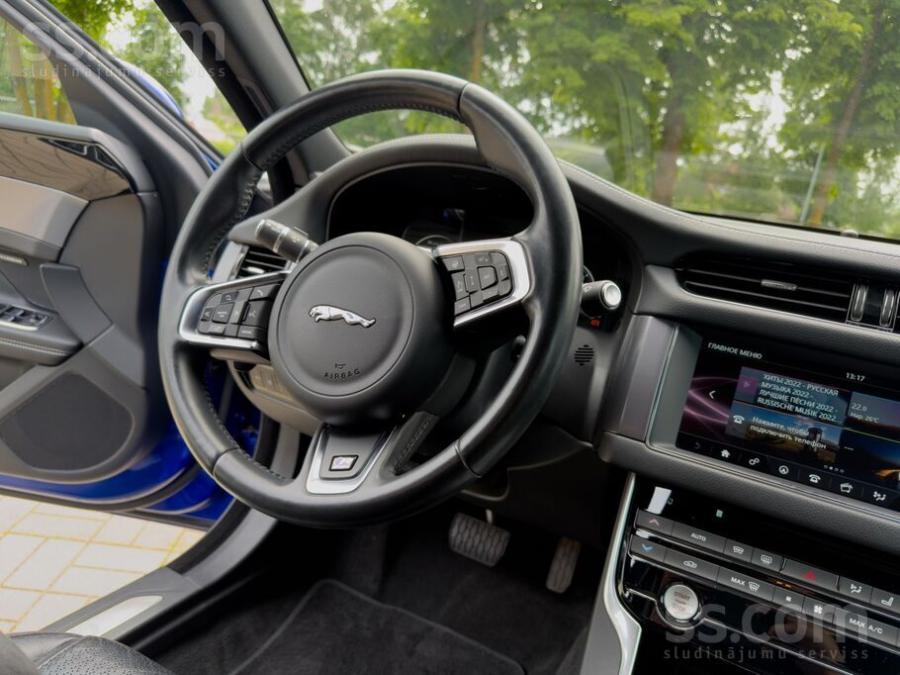 Zils Jaguar XF 2016 Daugavpils, ar dzinēja tilpumu 2.00 L un nobraukumu 143 tūkst. km par 14650 €, foto 8 vietnē AUTOMOTO.COM.LV