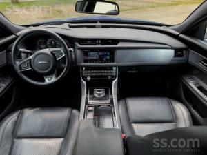 Zils Jaguar XF 2016 Daugavpils, ar dzinēja tilpumu 2.00 L un nobraukumu 143 tūkst. km par 14650 €, foto 13 vietnē AUTOMOTO.COM.LV