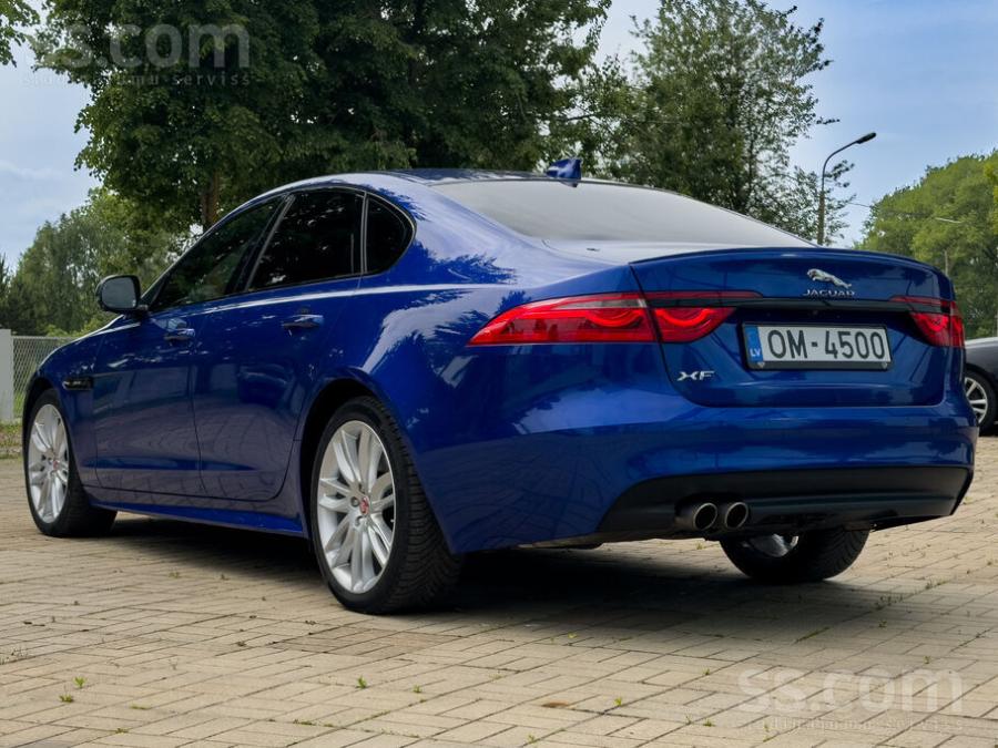 Zils Jaguar XF 2016 Daugavpils, ar dzinēja tilpumu 2.00 L un nobraukumu 143 tūkst. km par 14650 €, foto 14 vietnē AUTOMOTO.COM.LV