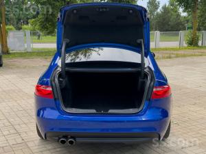Zils Jaguar XF 2016 Daugavpils, ar dzinēja tilpumu 2.00 L un nobraukumu 143 tūkst. km par 14650 €, foto 16 vietnē AUTOMOTO.COM.LV