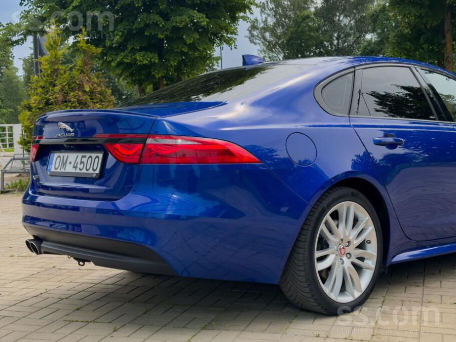 Zils Jaguar XF 2016 Daugavpils, ar dzinēja tilpumu 2.00 L un nobraukumu 143 tūkst. km par 14650 €, foto 18 vietnē AUTOMOTO.COM.LV