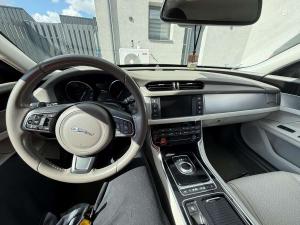 Zils Jaguar XF 2016 Šauļi, ar dzinēja tilpumu 2.00 L un nobraukumu 266 tūkst. km par 9500 €, foto 11 vietnē AUTOMOTO.COM.LV