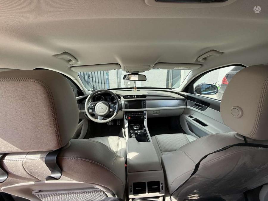 Zils Jaguar XF 2016 Šauļi, ar dzinēja tilpumu 2.00 L un nobraukumu 266 tūkst. km par 9500 €, foto 13 vietnē AUTOMOTO.COM.LV
