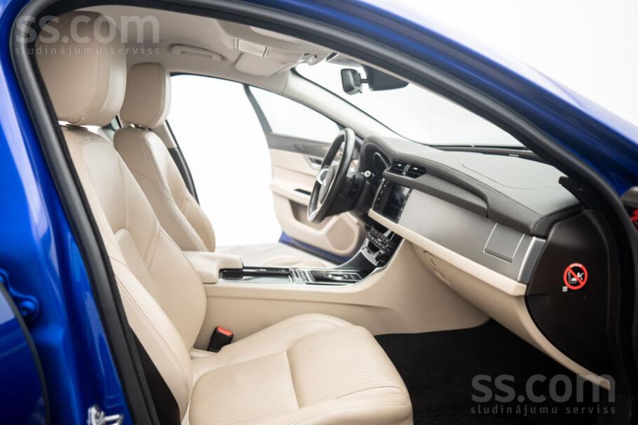 Zils Jaguar XF 2017 Tallina, ar dzinēja tilpumu 2.00 L un nobraukumu 192 tūkst. km par 10499 €, foto 11 vietnē AUTOMOTO.COM.LV