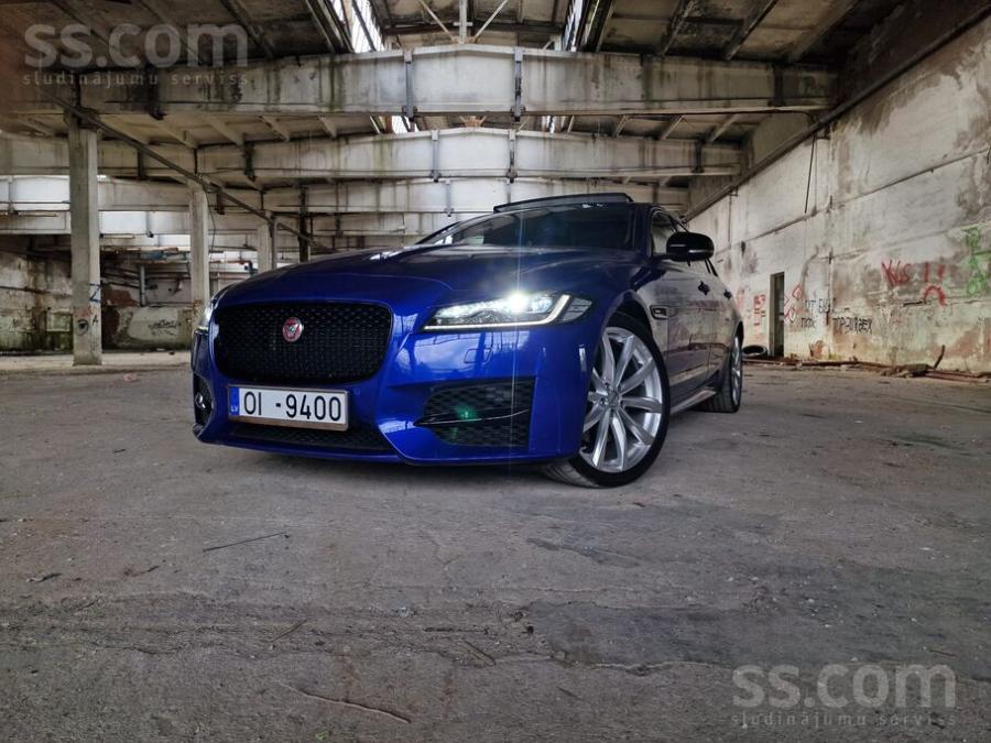 Blue Jaguar XF 2017 in Daugavpils, with an engine capacity of 3.00 L and mileage of 164 thousand km for 17000 €, photo 1 on AUTOMOTO.COM.LV