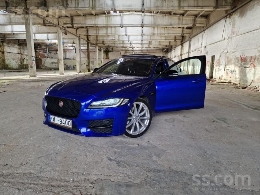 Blue Jaguar XF 2017 in Daugavpils, with an engine capacity of 3.00 L and mileage of 164 thousand km for 17000 €, photo 3 on AUTOMOTO.COM.LV