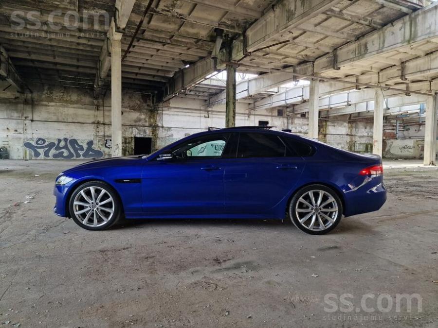 Blue Jaguar XF 2017 in Daugavpils, with an engine capacity of 3.00 L and mileage of 164 thousand km for 17000 €, photo 5 on AUTOMOTO.COM.LV