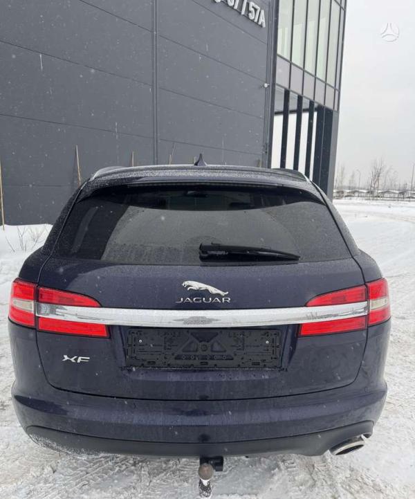 Blue Jaguar XF 2015 in Vilnius, with an engine capacity of 2.18 L and mileage of 240 thousand km for 5700 €, photo 7 on AUTOMOTO.COM.LV